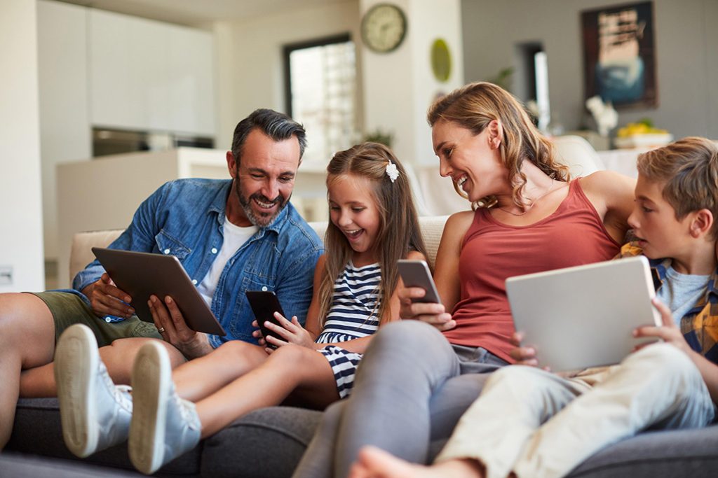 Internet and Mobile Phone Bundles & Cell phone packages | Breezeline